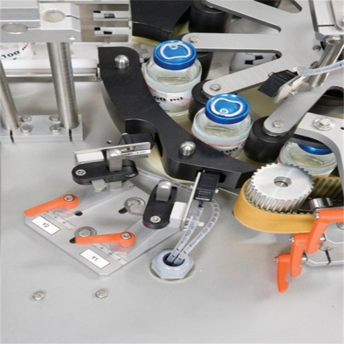 Automatic Wrap Around Label Applicator – Herma 132M